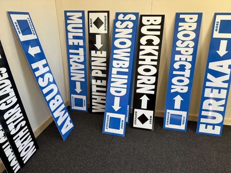NNB Trail Signs - Monarch Mountain